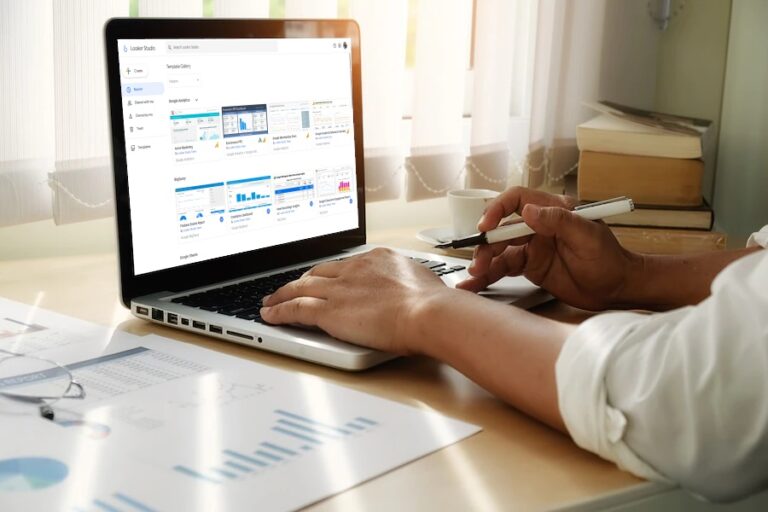 Google Data Studio [What It Is + How To Use It]